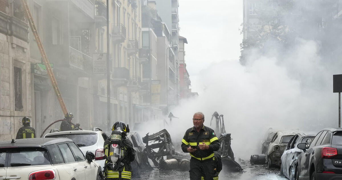 School and homes evacuated after van carrying oxygen tanks explodes in ...