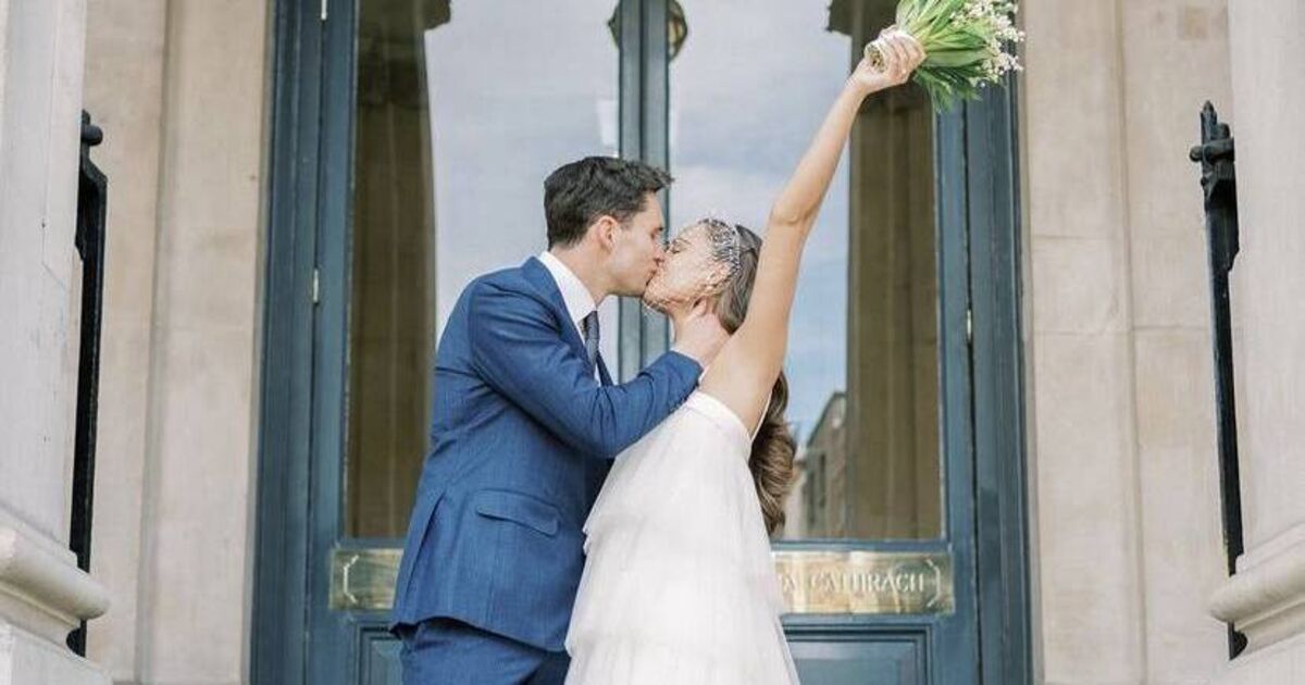Joey Carbery marries long-term partner Robyn Flanagan