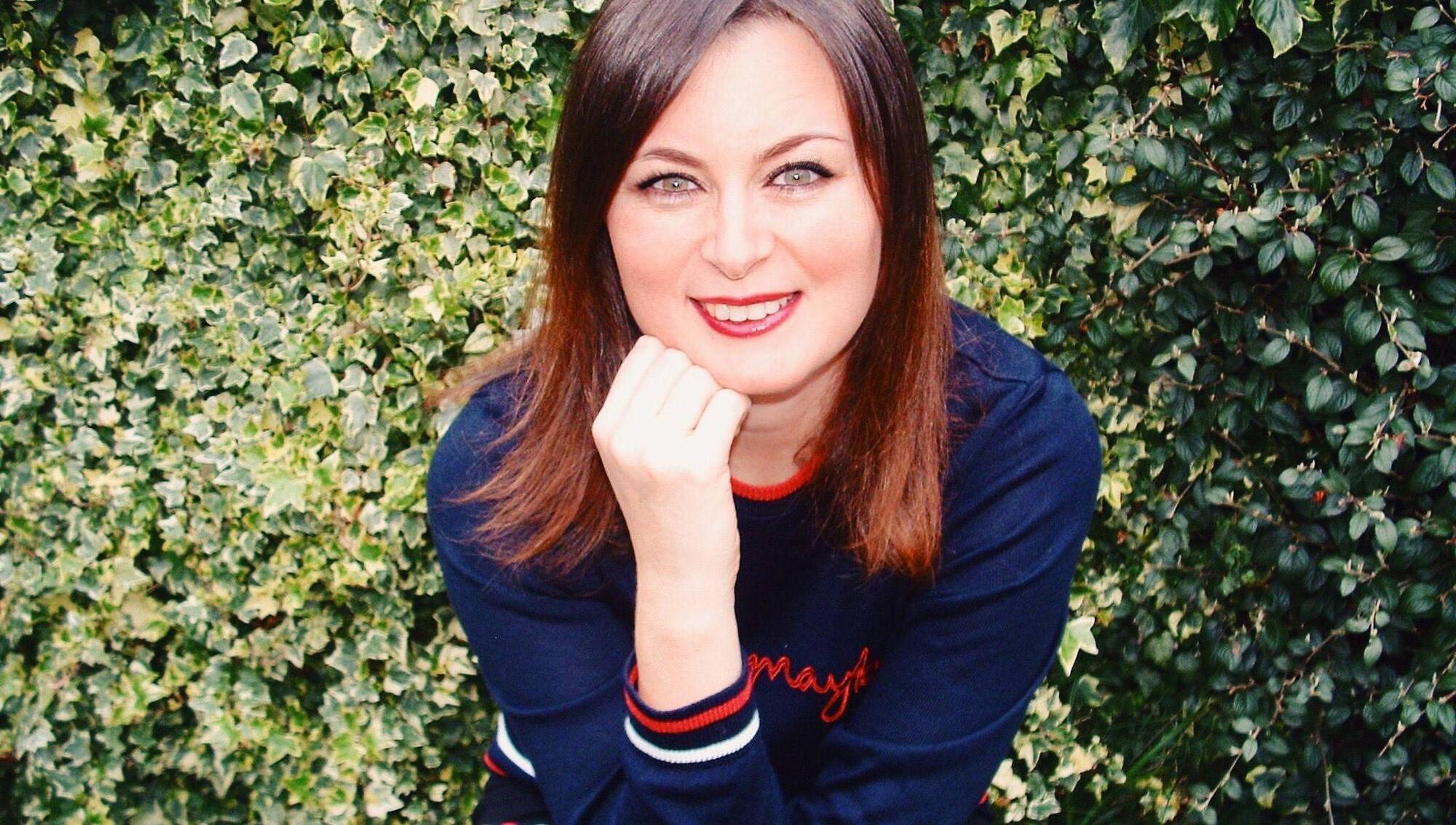 Book Review: Jo Spain's 'Don't Look Back' dances an elaborate dance