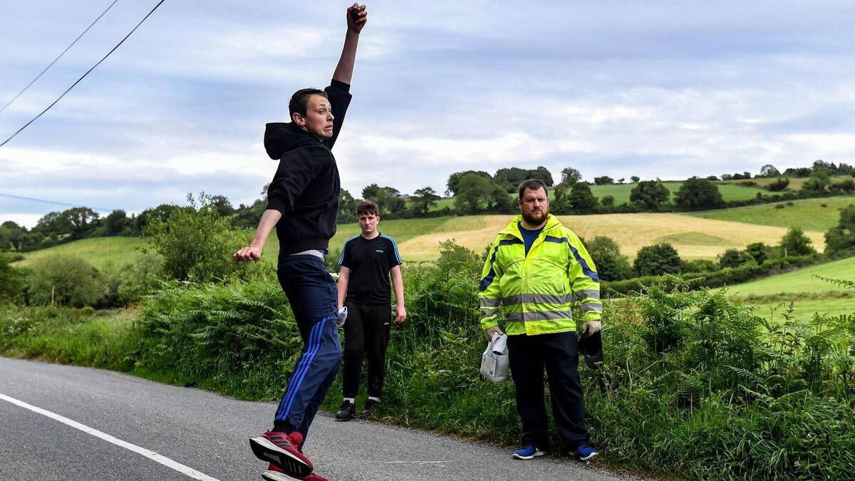 On a country road: Appreciating and understanding road bowling