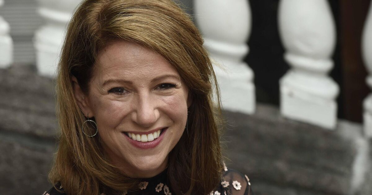 Hazel Gaynor: (Re)writing history - the timeless appeal of historical ...