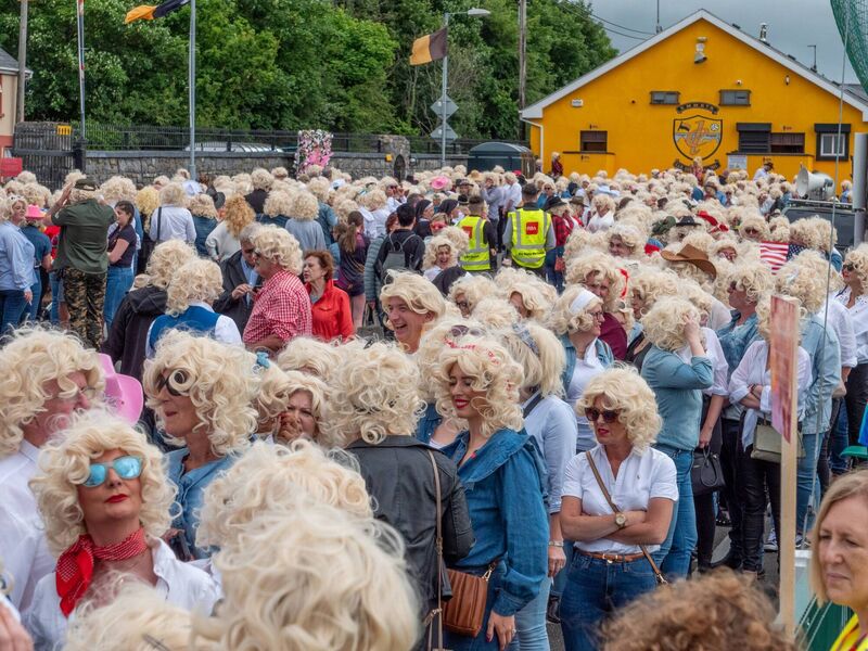 Dolly Parton look-a-likes gather in Listowel for world record attempt