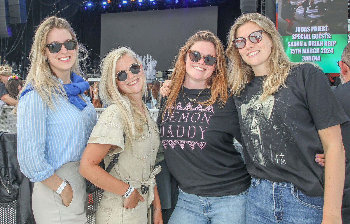 Florence + The Machine review: A cosmic love in Cork for an ethereal ...