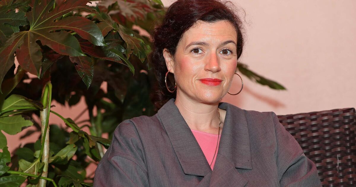 Book Review: Noelle McCarthy evokes Cork in the 80s and 90s in Grand ...