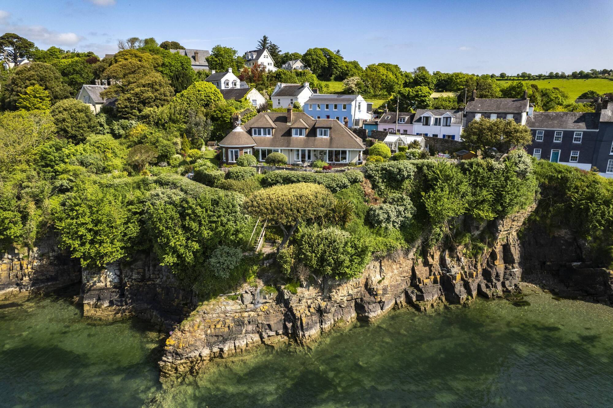 What's in a name? €3.25m Cove Cottage is indeed by a cove, but clearly ...
