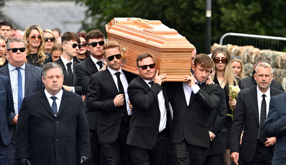 'You were our friend': Ronan Keating performs musical tribute at ...