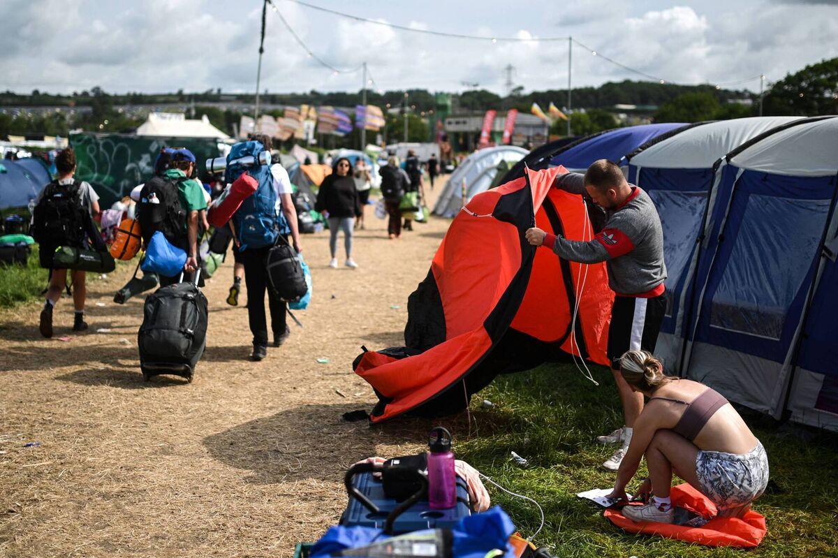 Festival essentials: 15 handy tips on tents, make-up, footwear and more...