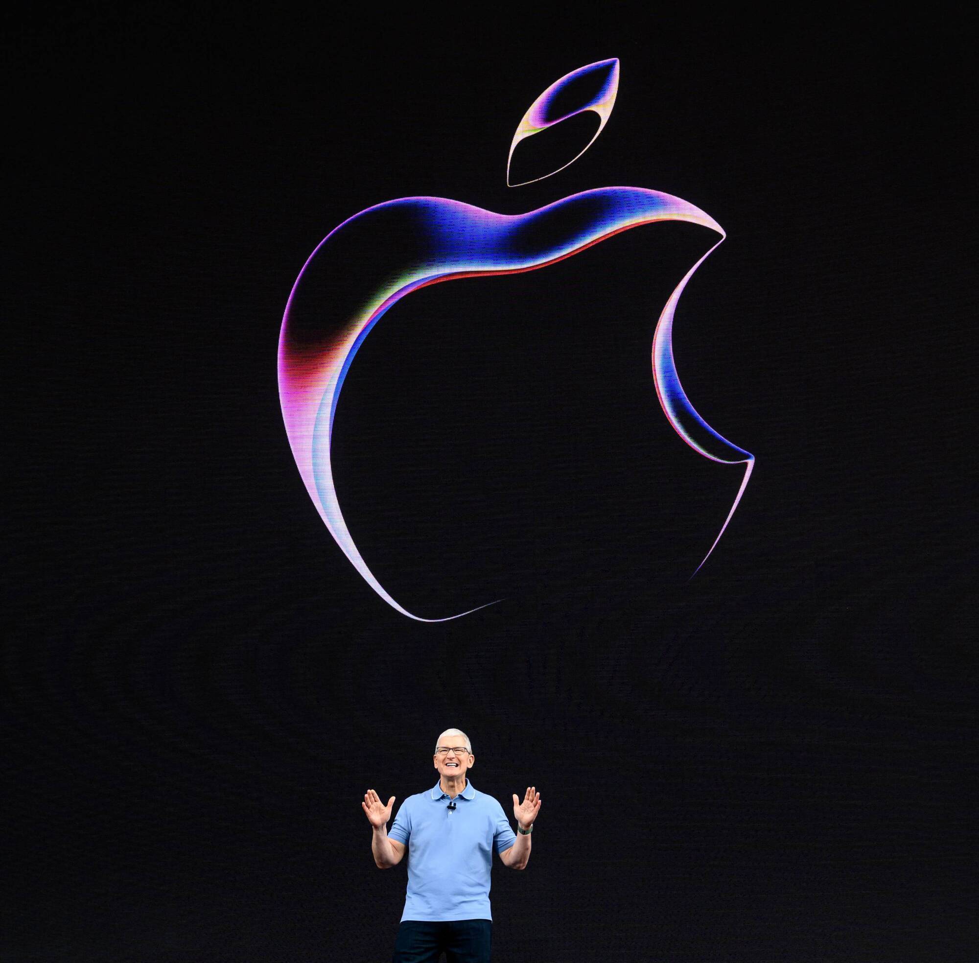 Apple beats profit forecasts despite iPhone sales decline