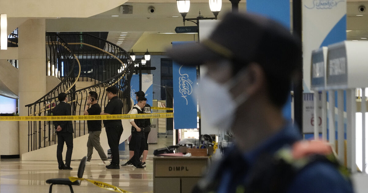 Fourteen hurt in first of two stabbing attacks in successive days