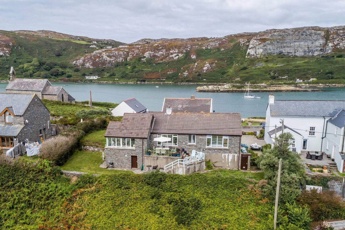 Mizen Head's Gull Cottage a well-feathered nest in 'Crook'