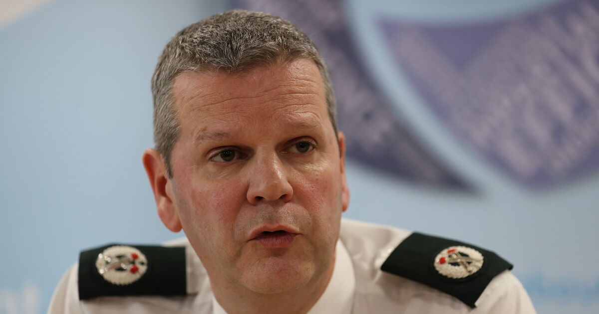 Investigation launched after details of three PSNI officers posted on ...