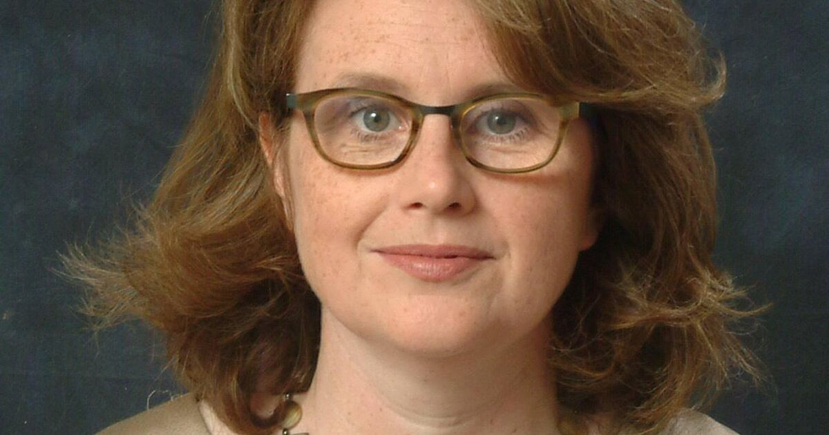 Book Interview: Clíona Ní Ríordáin on The Poets and Poetry of Munster