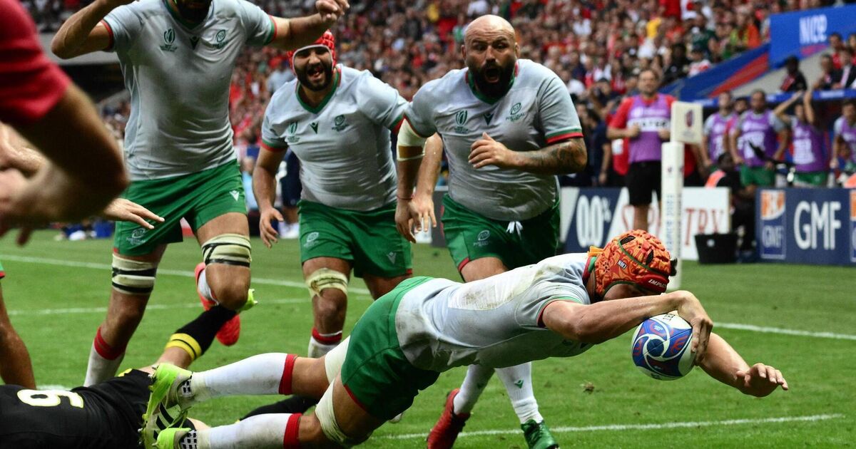 Portugal prove that gallant defeat is preferable to England’s robotic rugby