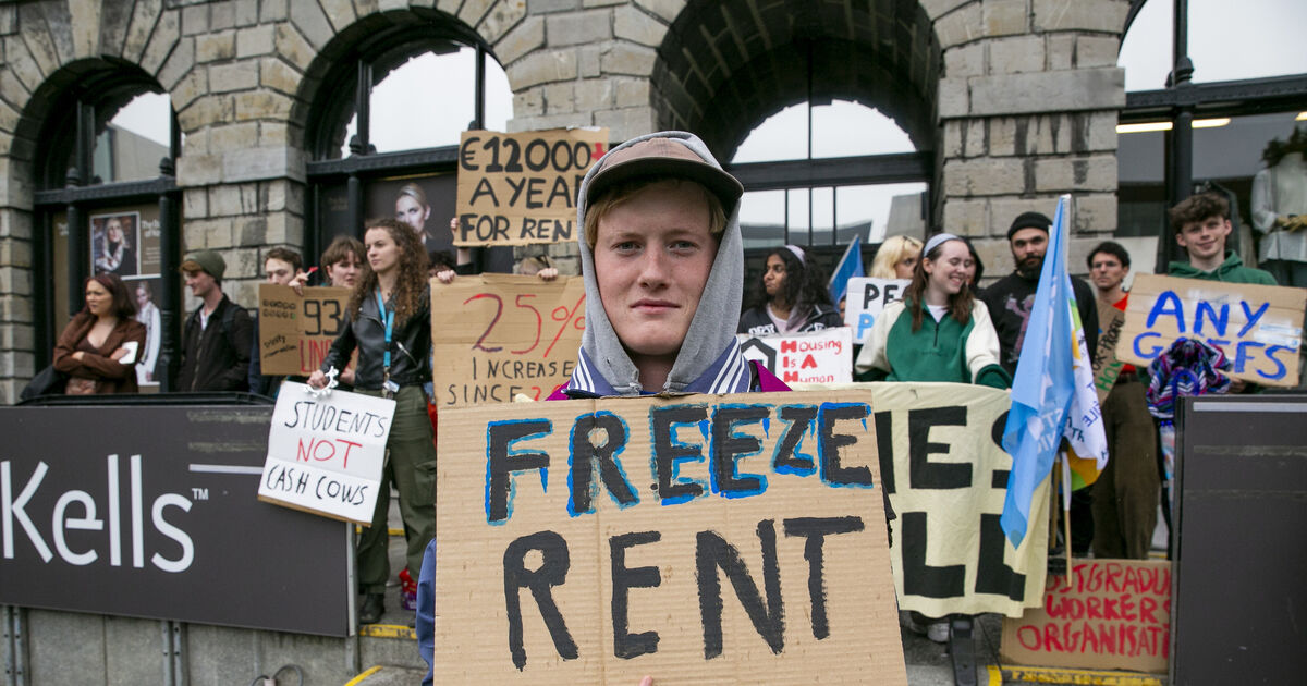 Trinity students plan to escalate Book of Kells protests