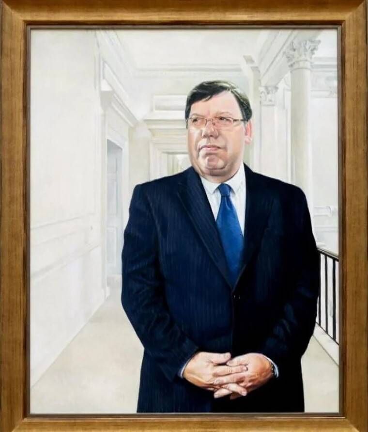 Portrait of Brian Cowen finally hung in Leinster House