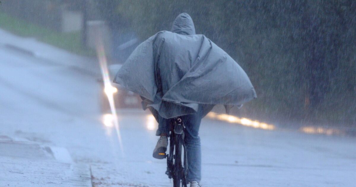 Traffic delays reported on multiple routes as heavy rain hits Cork