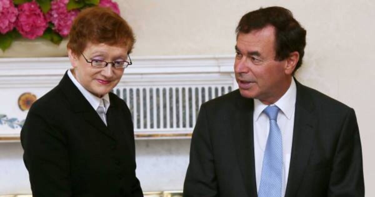 Enda Kenny urged to sack attorney general Máire Whelan