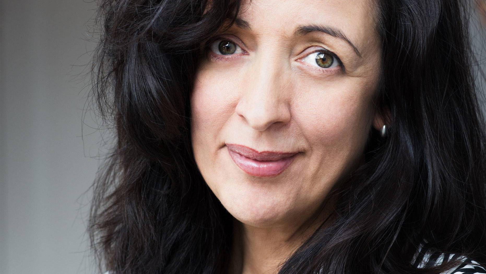 Book Review: Louise Doughty's 'A Bird in Winter' grabs your attention