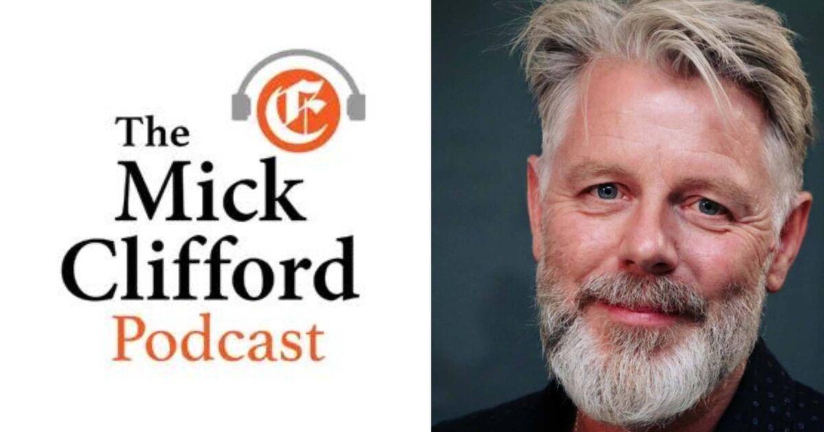 The Mick Clifford Podcast: Home thoughts from Ukraine - John Wain