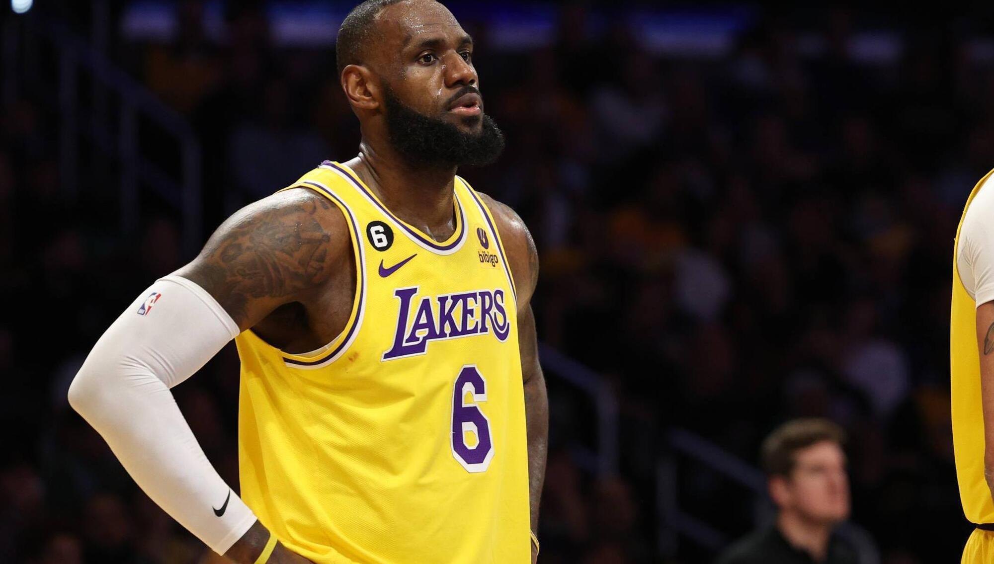 LeBron James makes more NBA history