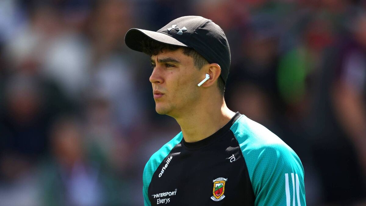 McStay names seven debutants for London clash