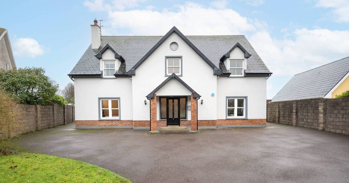 A tasty makeover has freshened up this €595,000 Cloughduv home