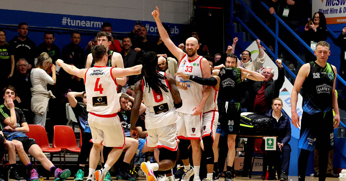 Cairns buzzer beater sickens Warriors on another thrilling night of ...