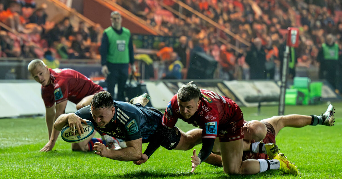 Munster secure bonus point win against battling Scarlets
