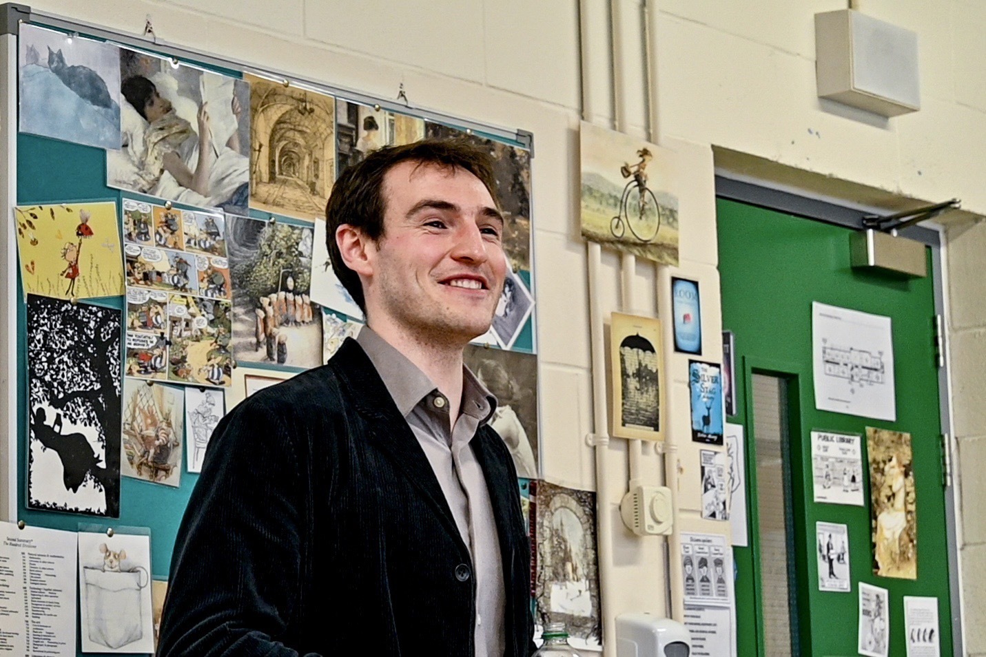 Watch: Award-winning Cork actor Éanna Hardwicke visits his former school