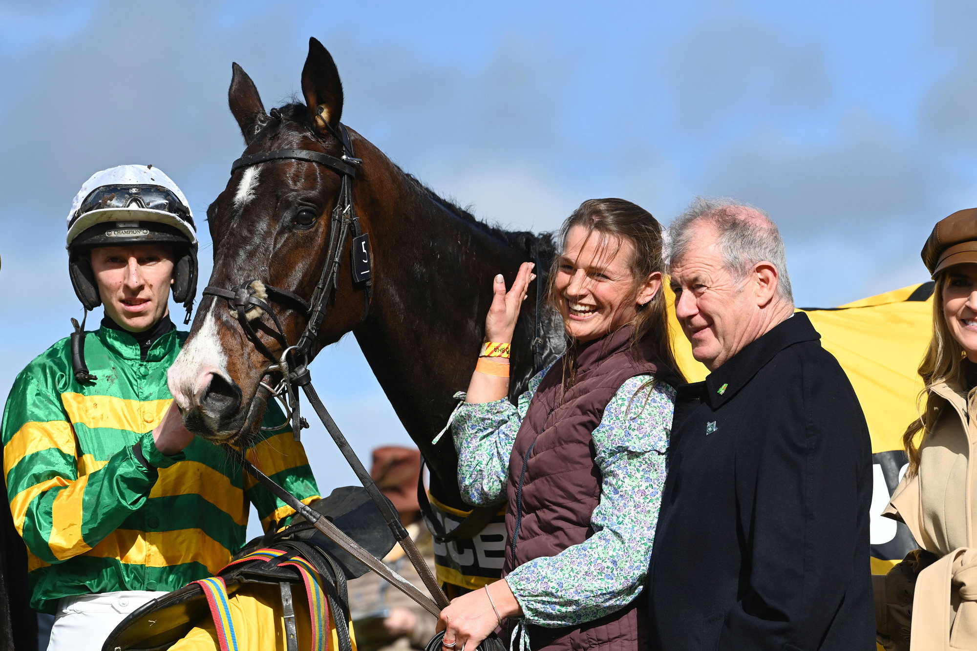 Majborough motors to Triumph Hurdle win