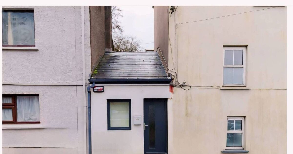 Talk about the 'squeezed middle' at this tiny €170k city home