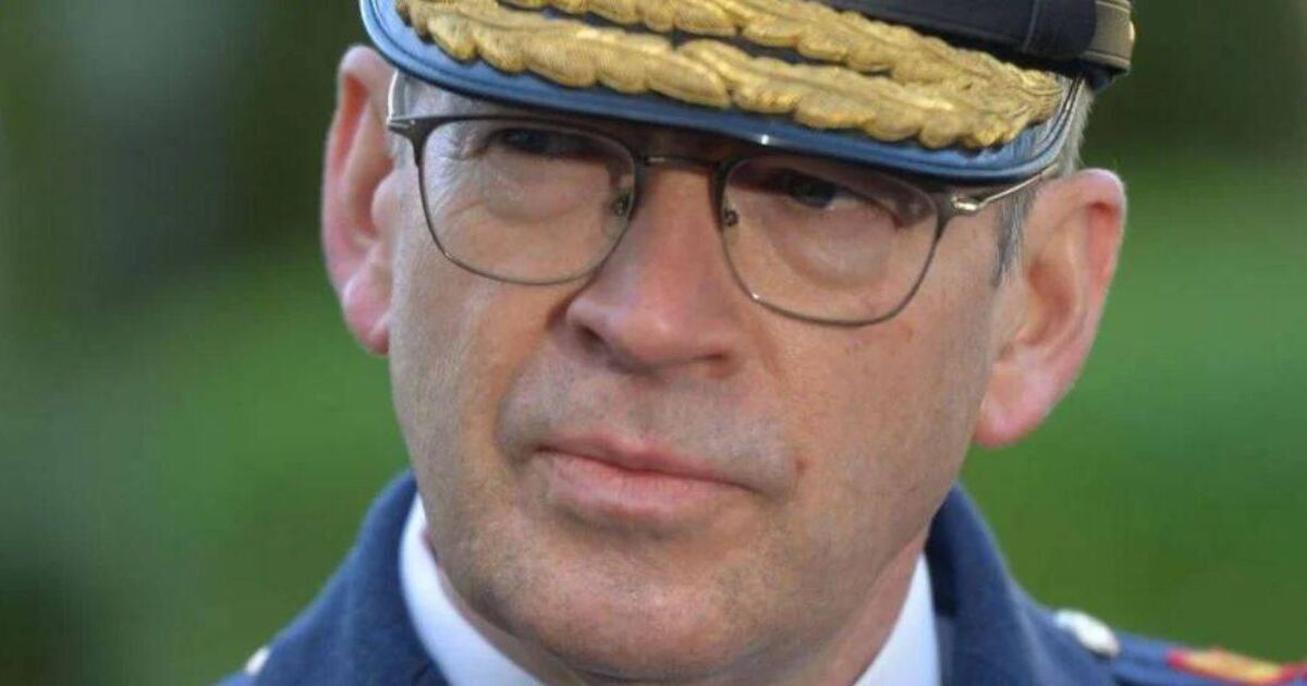 Drew Harris defends decision to investigate garda who lent bike to ...