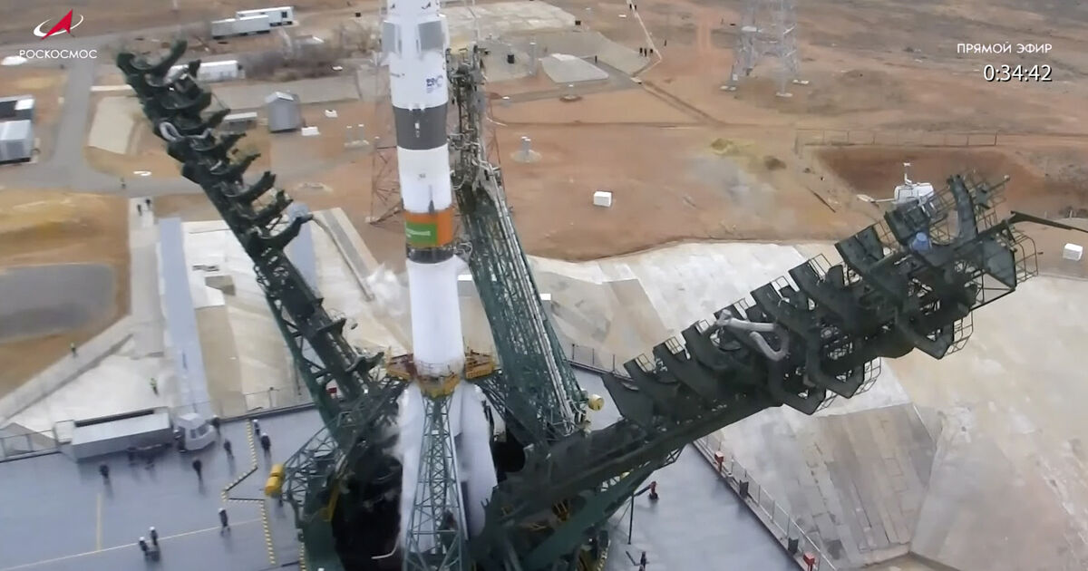 Russian Soyuz rocket blasts off for International Space Station