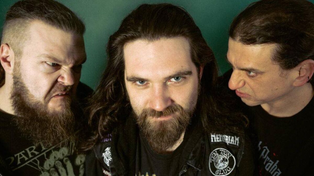 Radio Highlights: Irish metallers Ten Ton Slug rep ár dteanga féin on RnaG