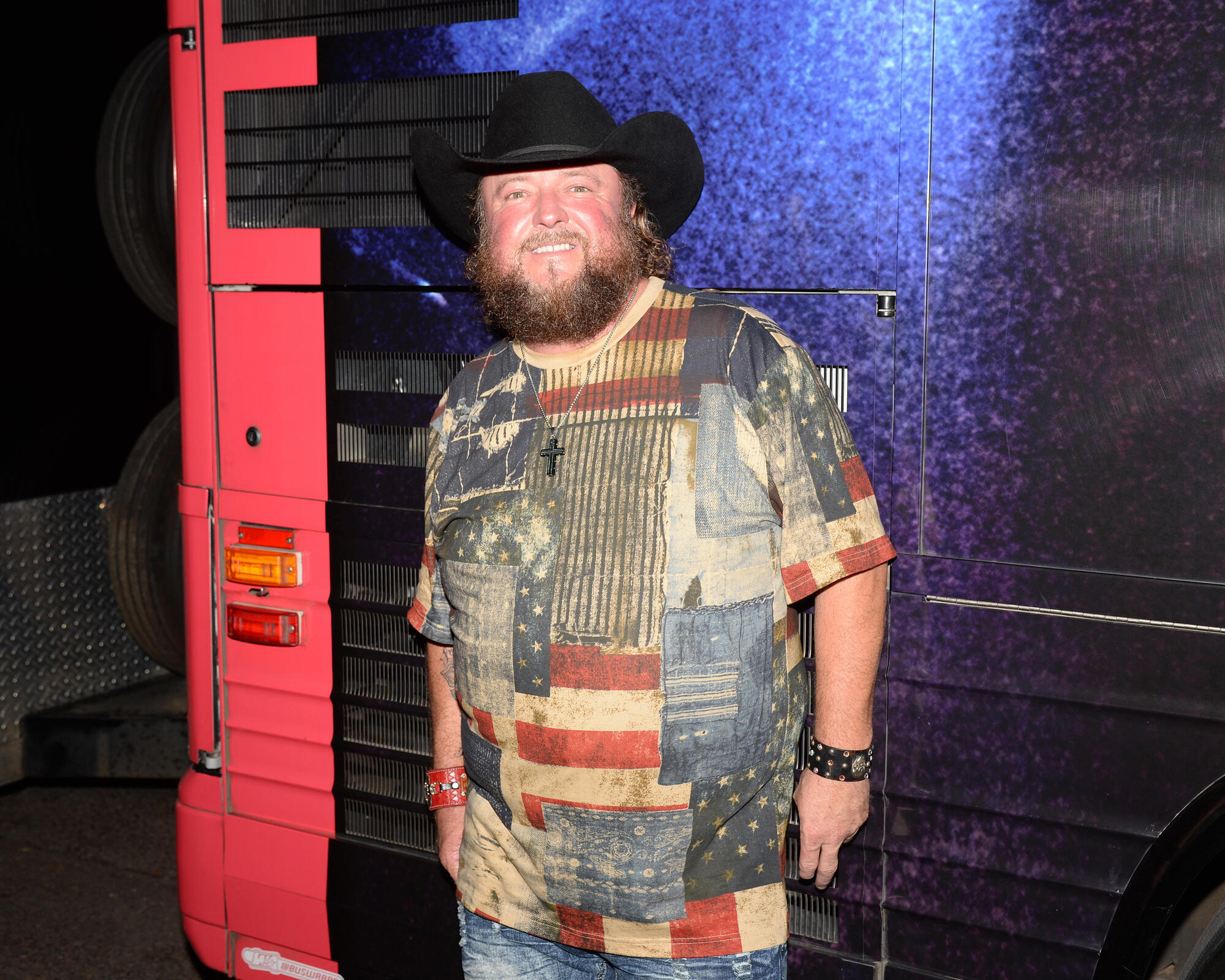 US country star Colt Ford promises to get back on-stage after health issues
