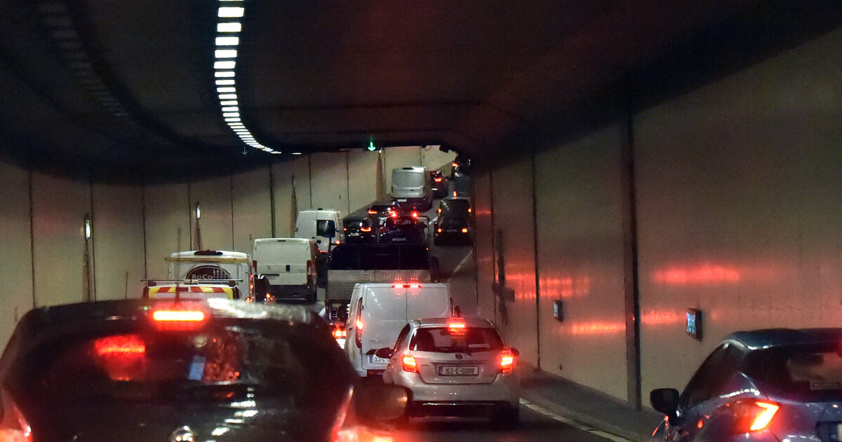 Major traffic disruption in Cork and Dublin following crashes