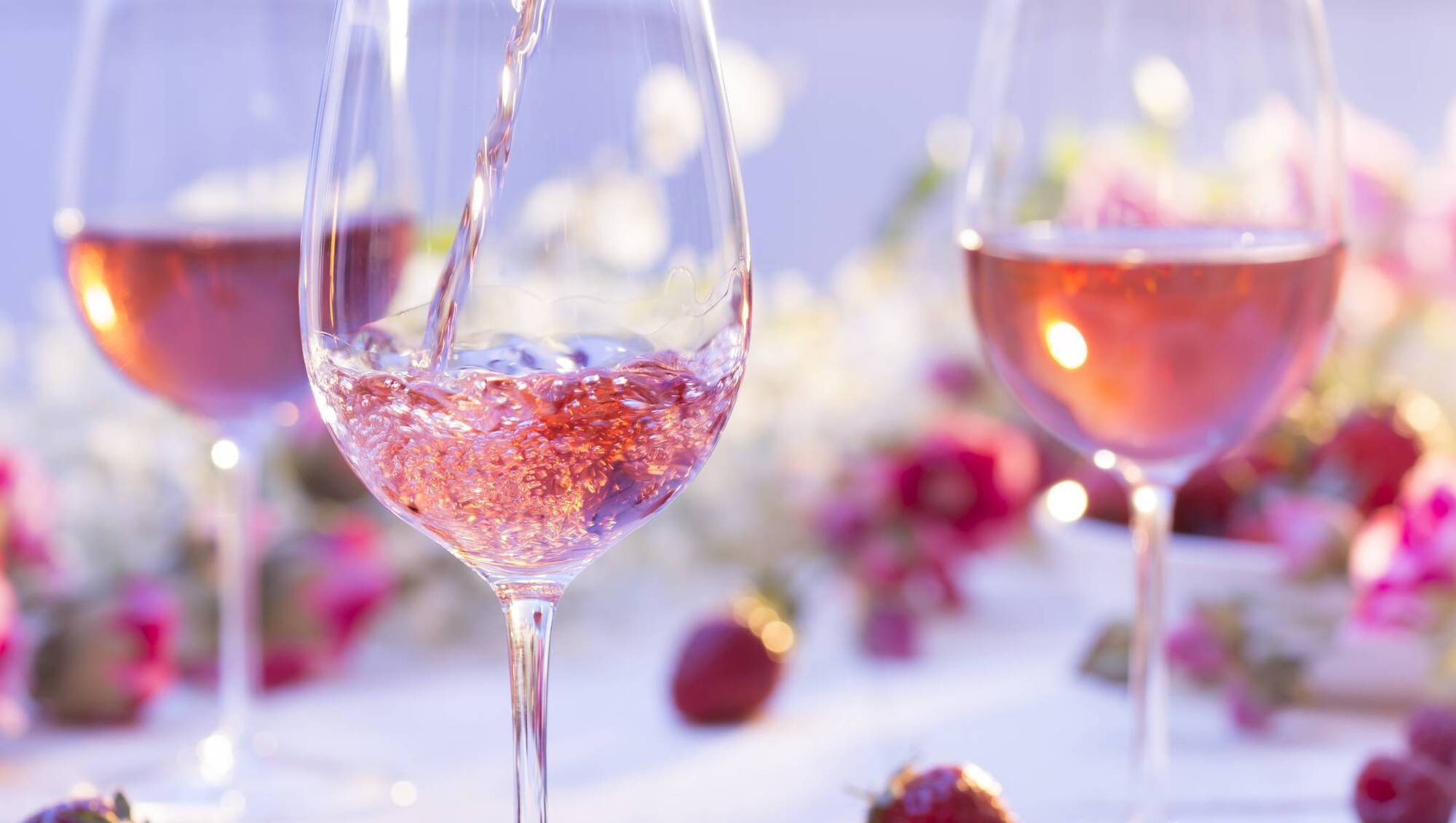 10 great rosés and sparkling wines to enjoy this summer from under €10