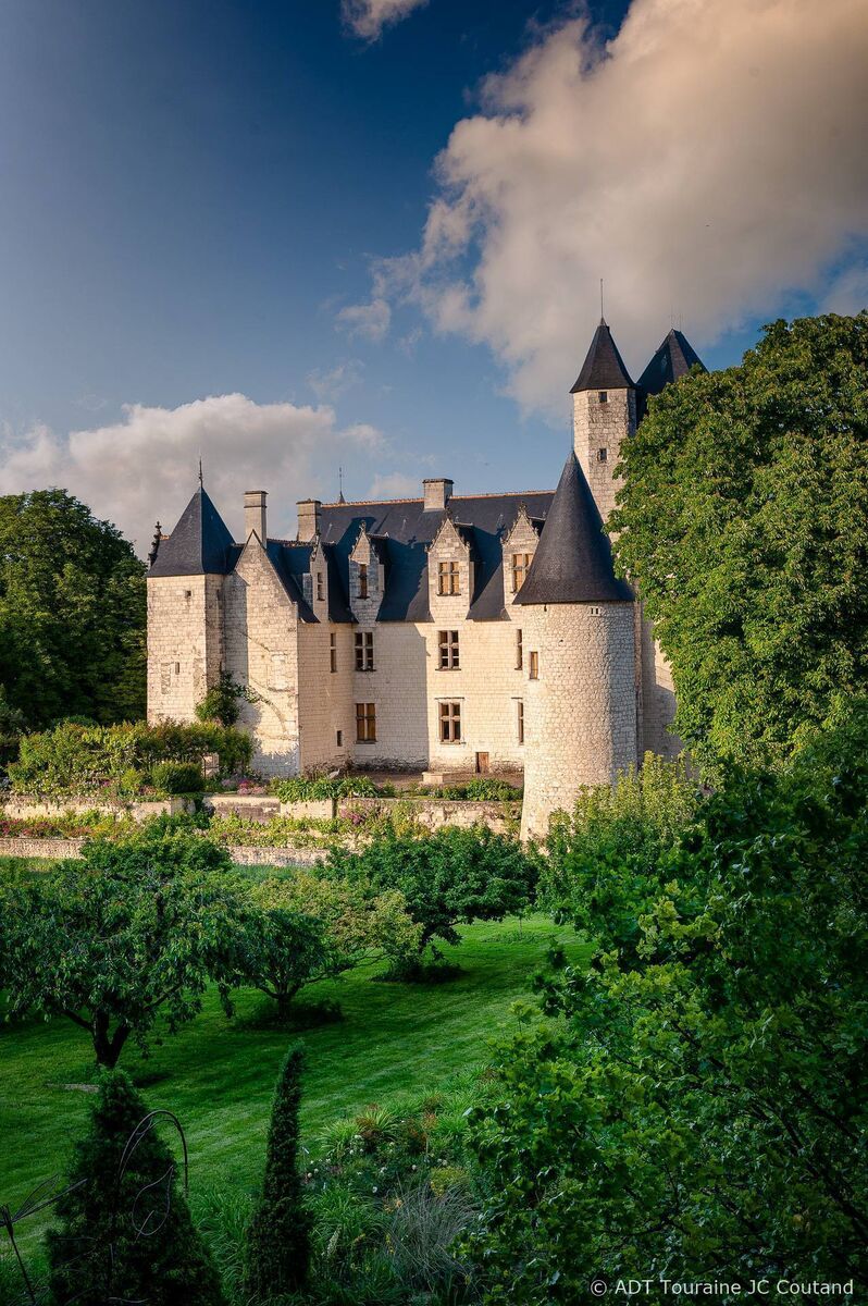 Loire Valley chateaux: The beauty, space and spectacle of France's ...