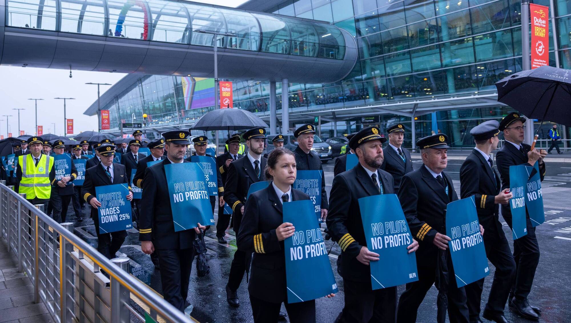 'Zero public support' for pilot strike, claims Taoiseach