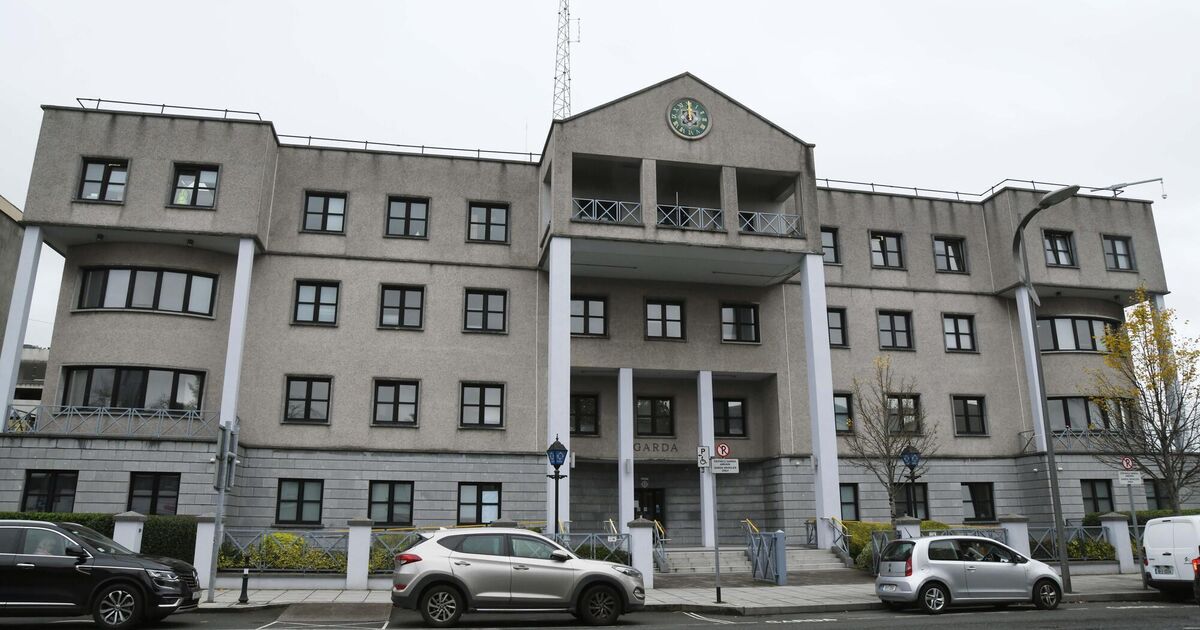 'Naive' Cork 999 call-taker looked herself up on Garda Pulse system and ...