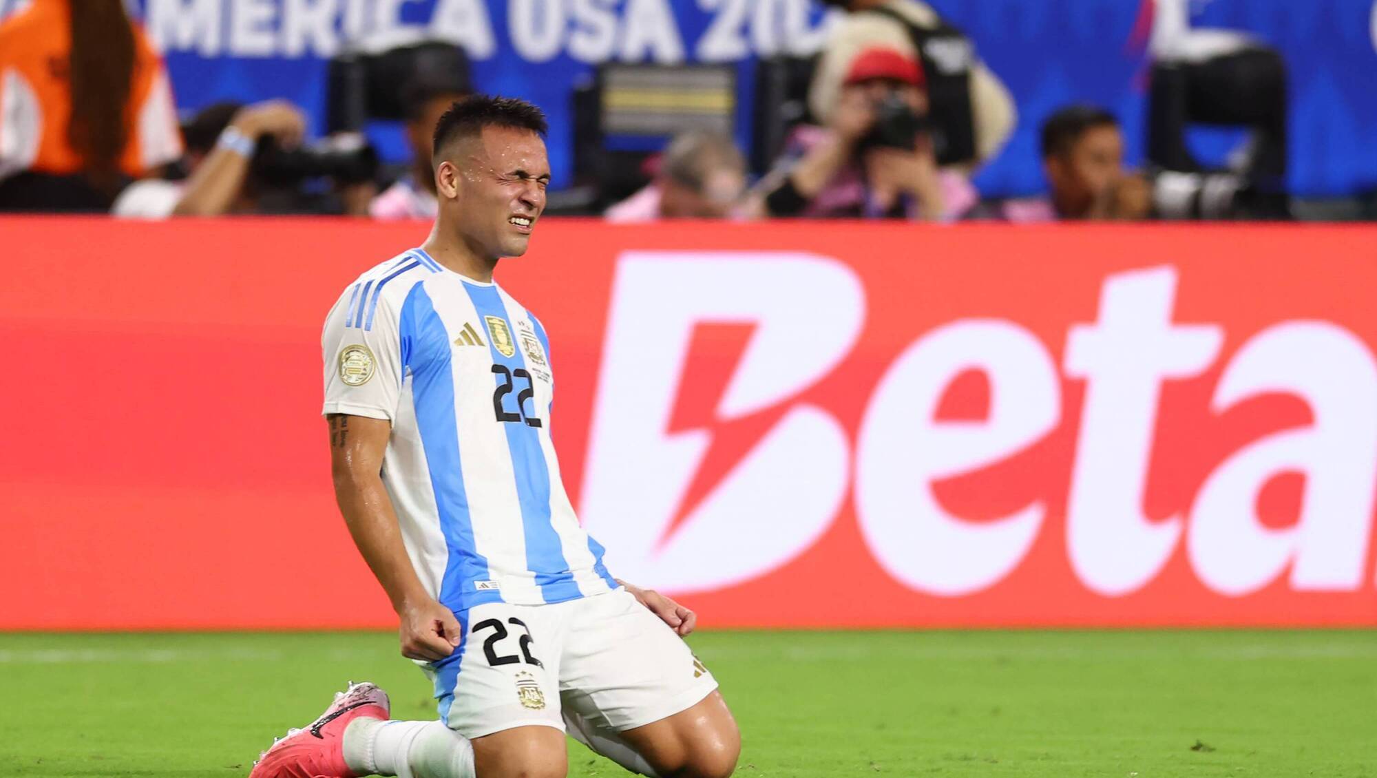 Martínez inspires Argentina to historic Copa América title in chaotic final