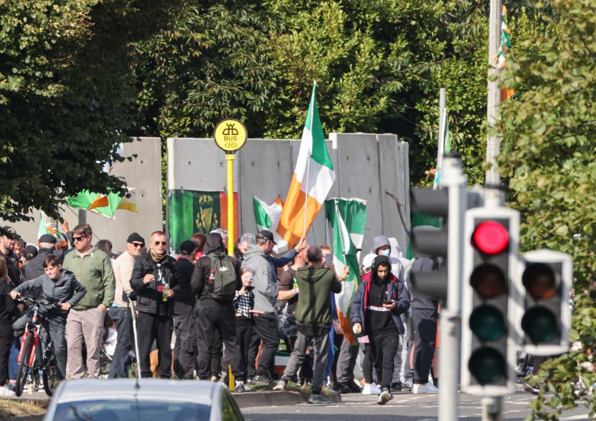 Gardaí clear protesters from Coolock site following second night of ...