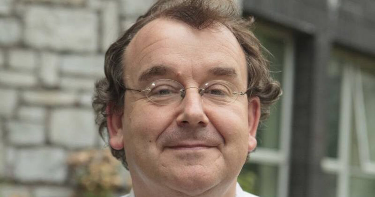 UCC lecturer Éibhear Walshe remembered as 'brilliantly creative colleague'