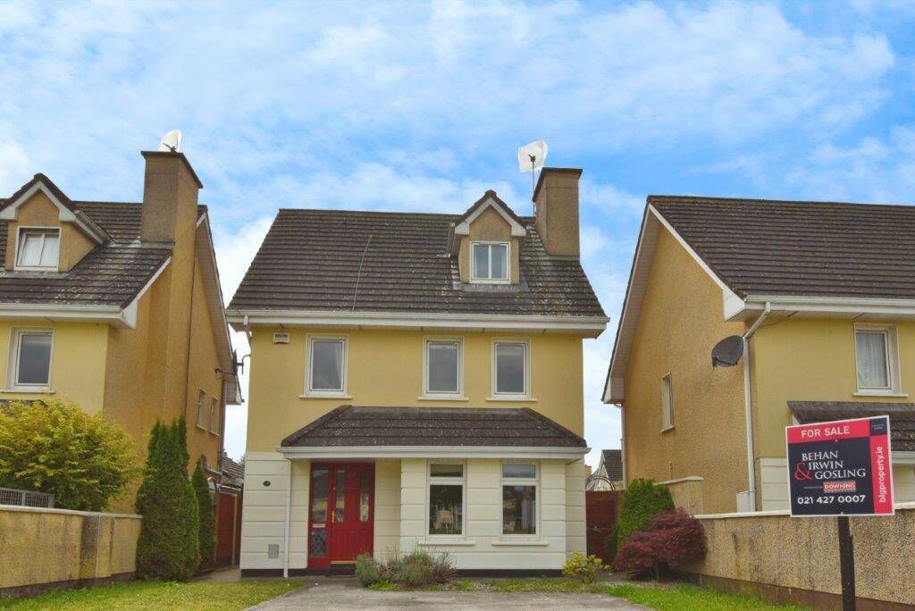 Home for the heroes, €525k 22 Manor Green housed winning Olympians Paul ...