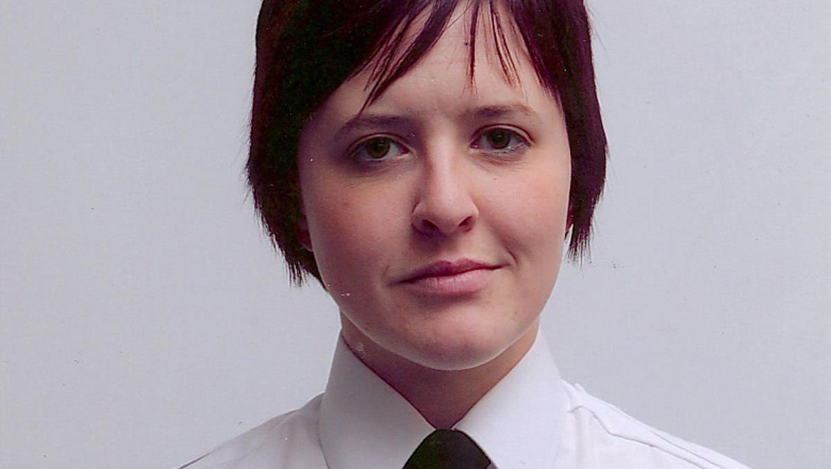 Man convicted of police officer manslaughter extradited back to ...