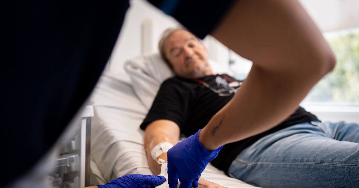 Lung cancer vaccine tested on patient for the first time