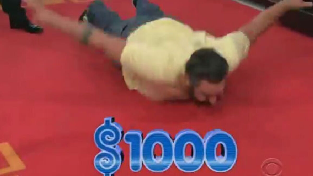 Game show contestant has hilarious reaction to winning $1000