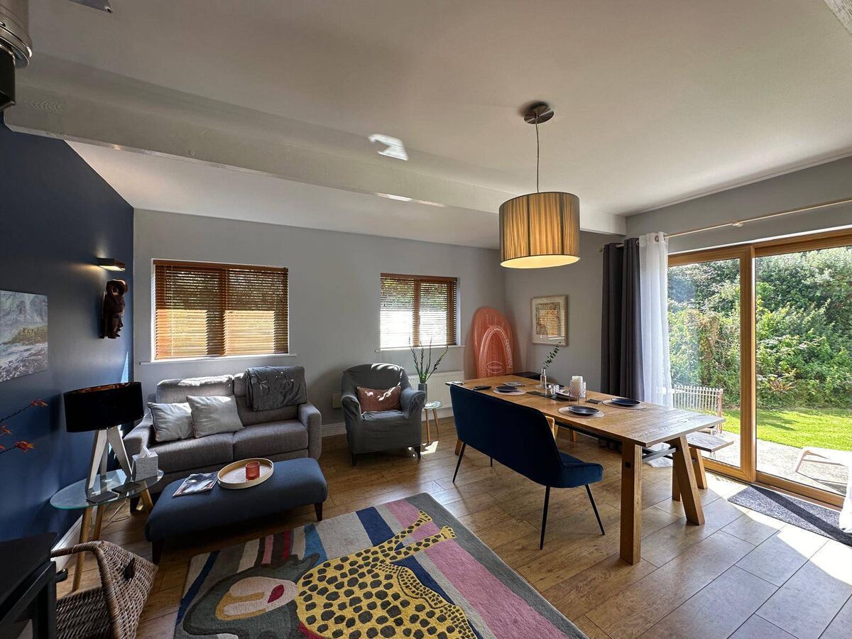 Ringside seat to Rosscarbery's blue lagoon at €595,000 Carrig Clíodna