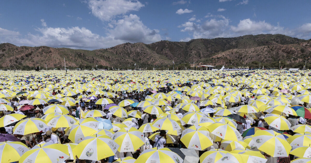 Nearly half East Timor population attend Pope Francis’s seaside Mass