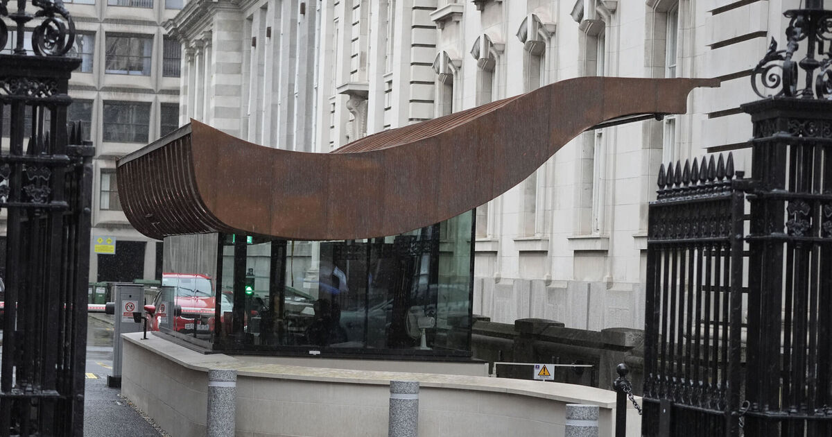 Security shelter at Government Buildings cost €1.4m, says OPW